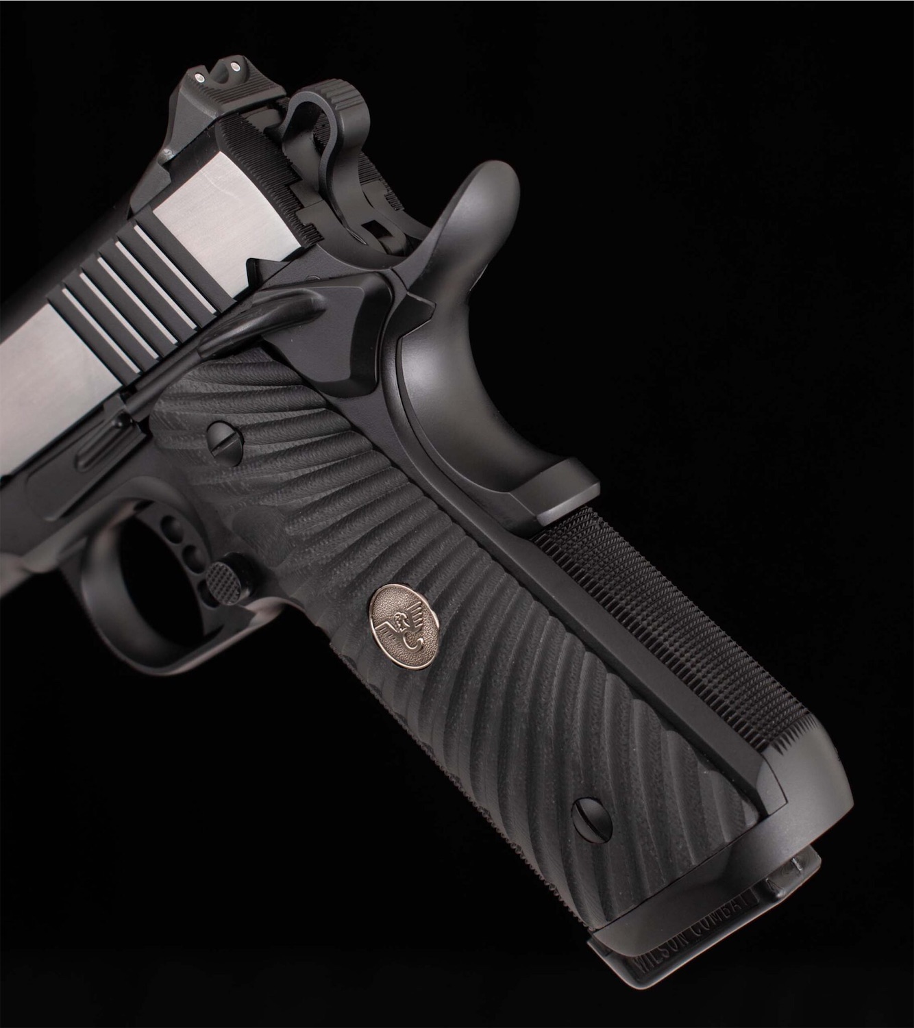 Wilson Combat 10mm – TACTICAL SUPERGRADE, TWO TONE – Vintage Firearms Inc